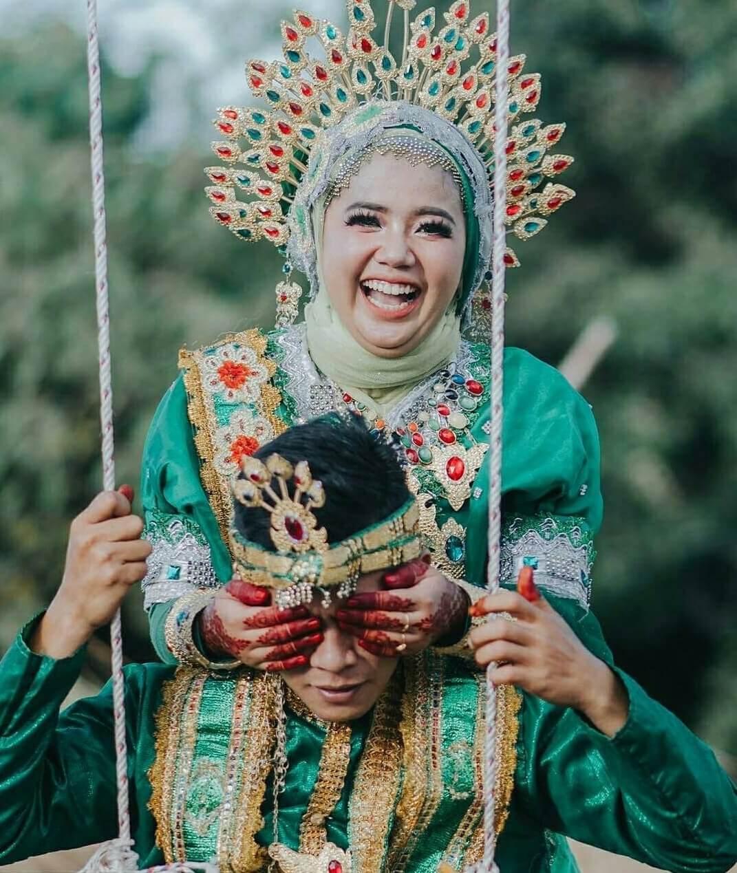 Bukit Piniapat, Trail Berbunga Yang Sebiji Macam Dalam Filem Hollywood ...