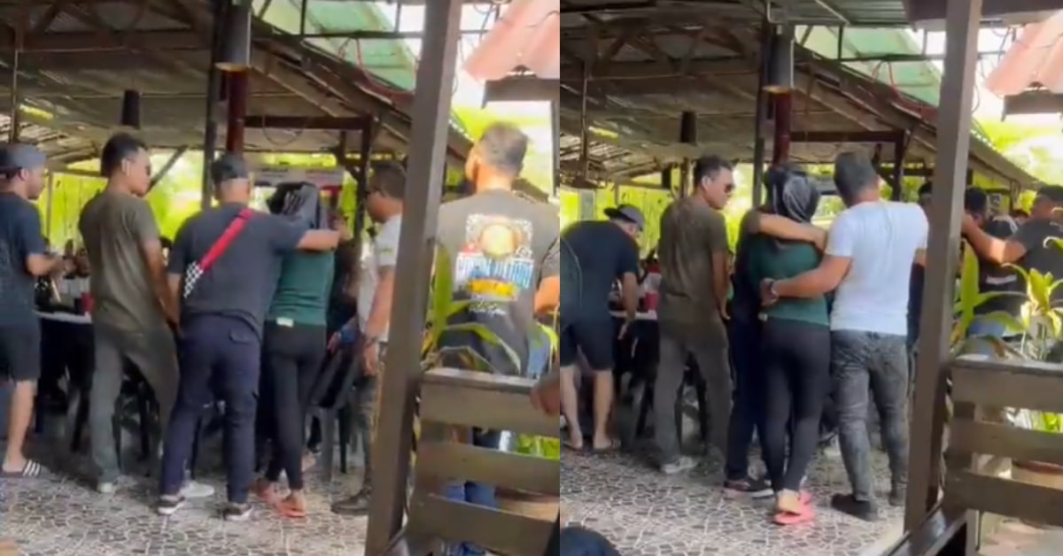 Netizen Jijik Lihat Sekumpulan Lelaki Rilek Peluk Pelayan Wanita Berpakaian Ketat