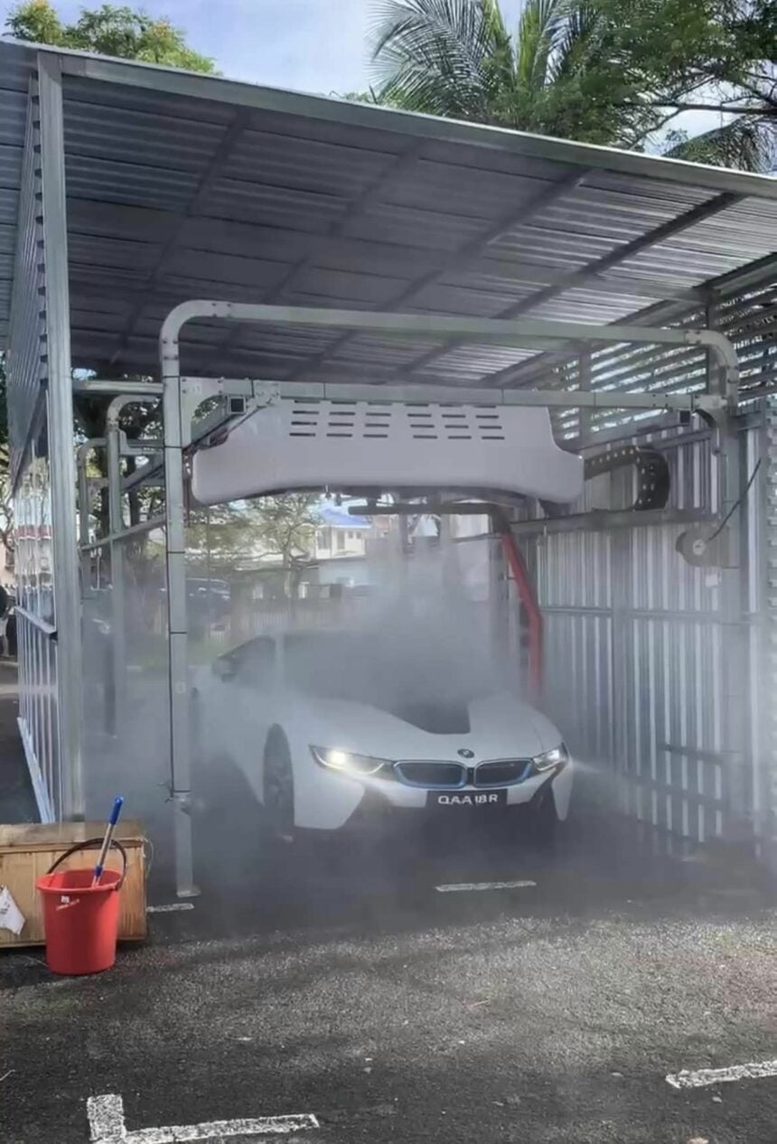 Serendah RM12, Kini Anda Boleh Drivethru Cuci Kereta Guna Robotic ...