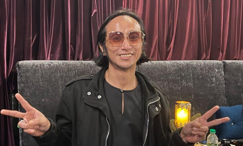 'Ingat Cantik Ke', Penyanyi Sarawak Radhi OAG Hina Dan Tarik Rambut ...