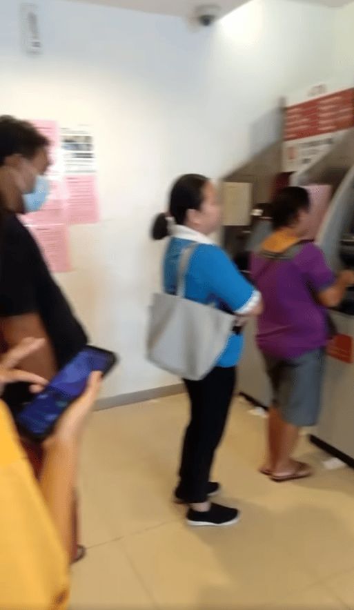 Cuma Satu Bank Sahaja, Warga Batu Niah Berang Hampir Kesemua ATM Di ...