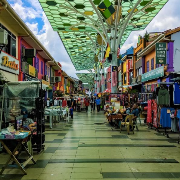 Digelar 'Selipar Legend', Ketahui Lanjut Tentang Selipar Tat Sing ...