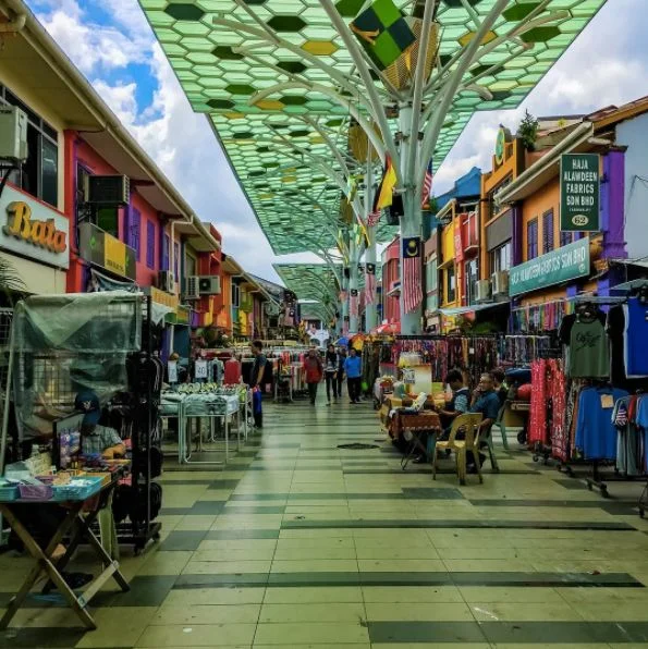 Digelar 'Selipar Legend', Ketahui Lanjut Tentang Selipar Tat Sing ...