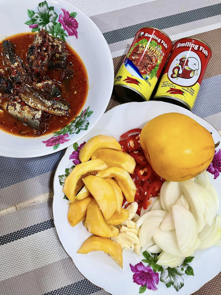 Lebih 13K Share, Wanita Ini Kongsi Resipi Sardin Pedas 'Smiling Fish ...