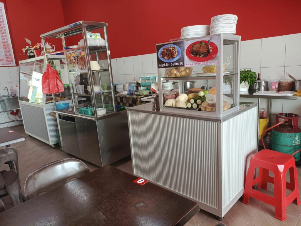 Tak Perlu Jauh-Jauh, Ais Kacang Swee Kang Kini Buka Cawangan Di Samarahan