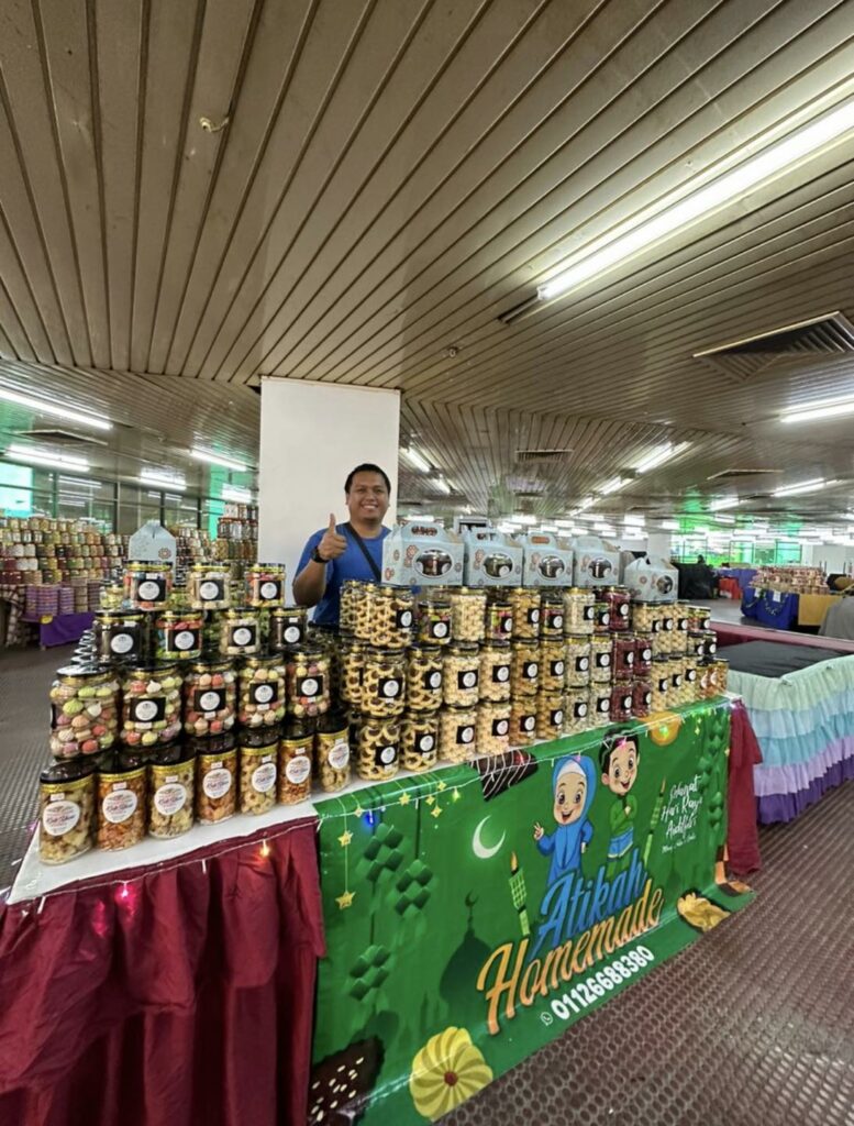 4 Balang RM100 Sahaja, Dapatkan Stok Biskut Raya Anda Di Wisma Muis KK