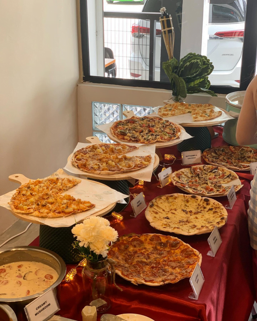 Buffet Pizza Pertama Di Kuching, The Hash Cafe Tawar Harga Berpatutan ...