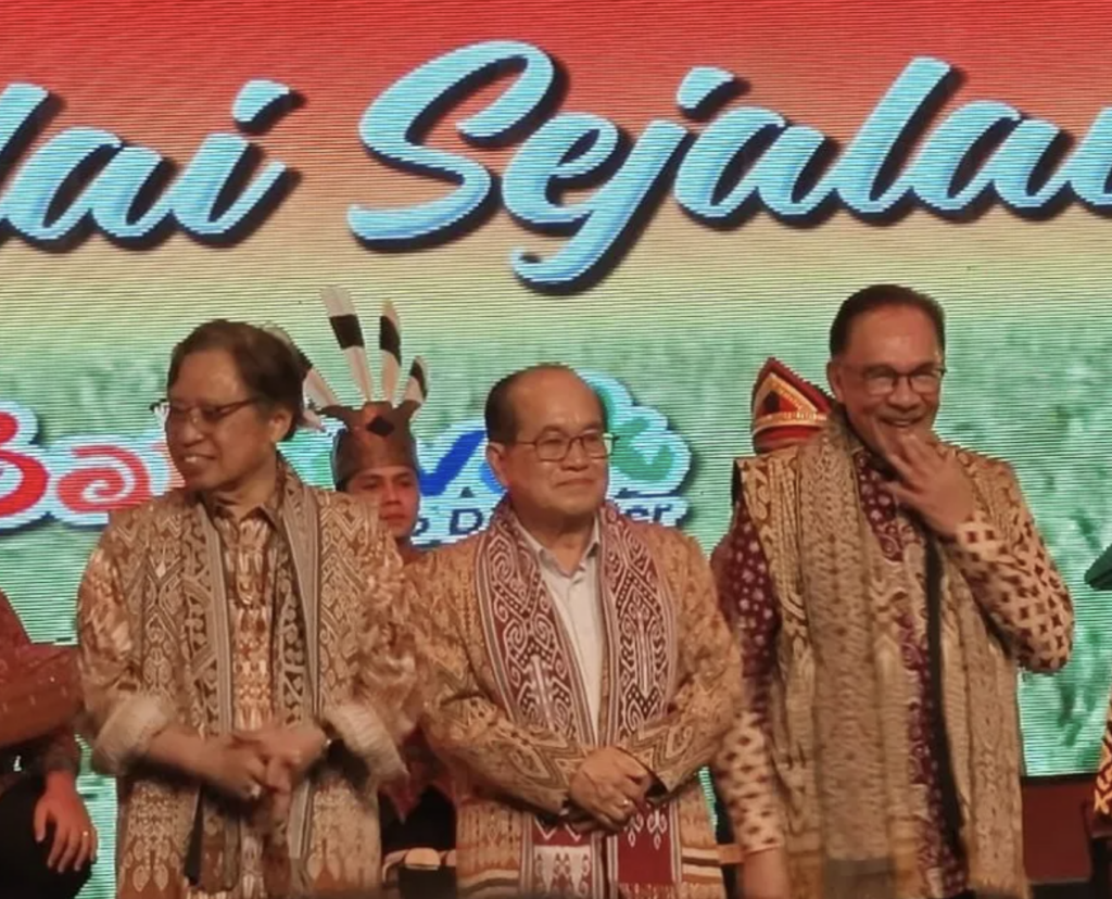 PM Menggesa Rakyat Malaysia, Belajar Daripada Perpaduan Dan Keharmonian ...