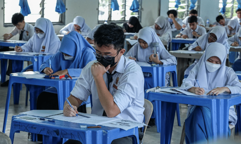 Terpaksa Berhenti Sekolah Selepas Tingkatan Satu, Pelajar Ini Berjaya ...