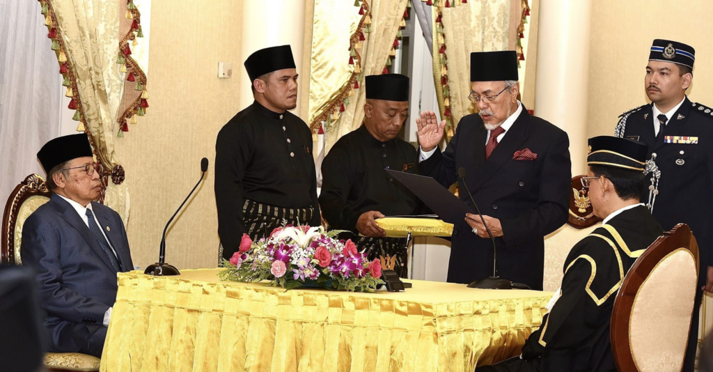 Kenali Tan Sri Mohamad Asfia Awang Nassar, Pemangku TYT Sarawak Terkini