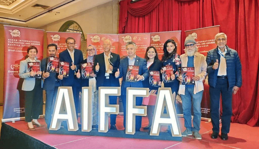 Artis Antarabangsa Bakal 'Sarungkan' Produk Sarawak Ke Malam Gala AIFFA ...