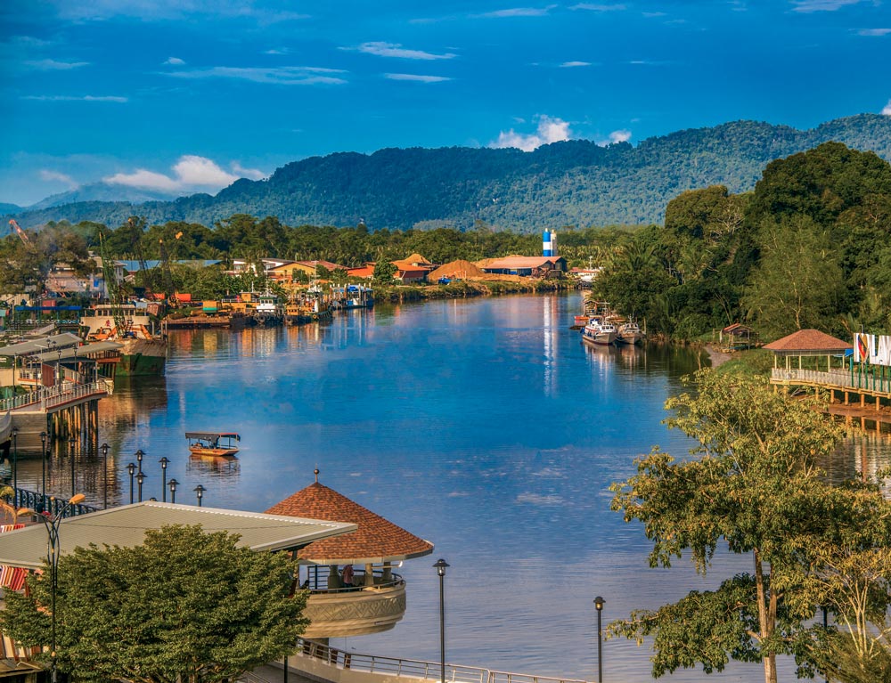 Tiba Di Lawas Hari Ini, Agong Bakal Mulakan Perjalanan Ke Sarawak Mulai ...