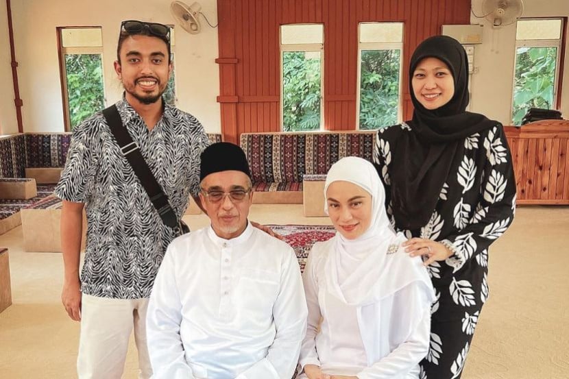 Pelakon Legend Pi Mai Pi Mai Tang Tu, Sabri Yunus Dan Angeline Tan Kini Sah Jadi Pasangan Suami ...