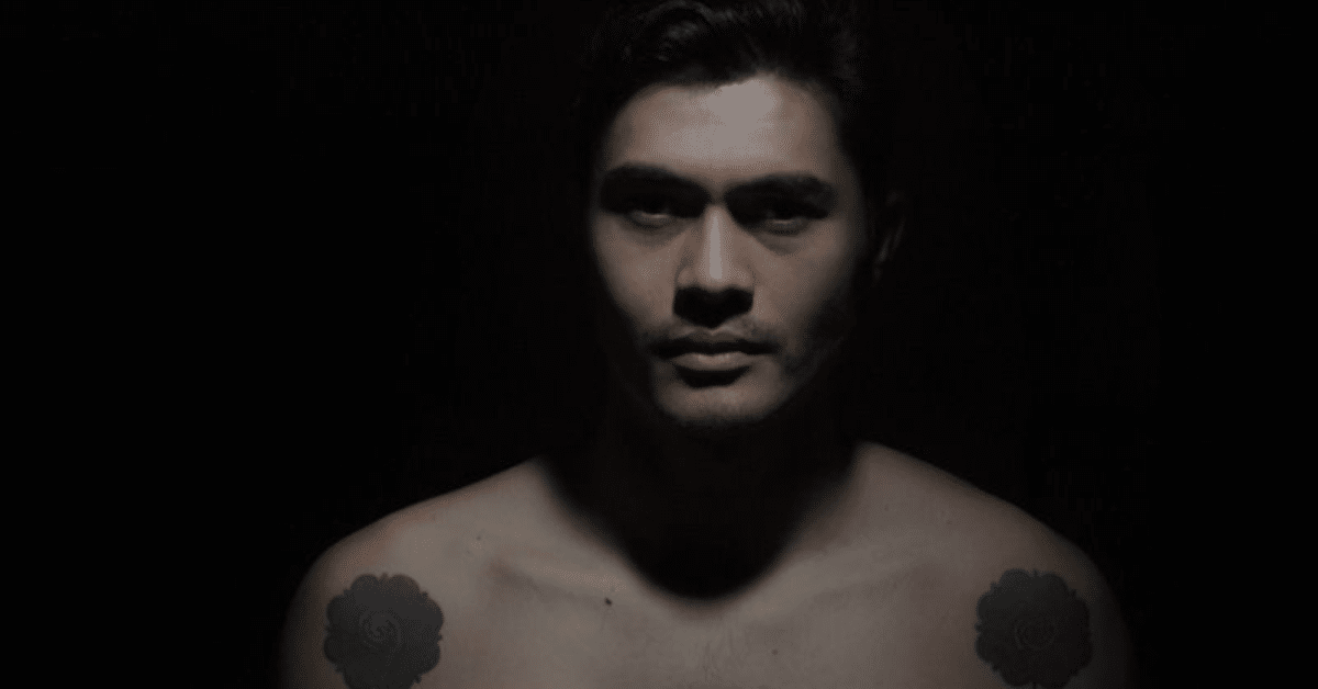 Henry Golding Tambah Tatu Tradisional Iban Baru Semasa Pulang Sarawak