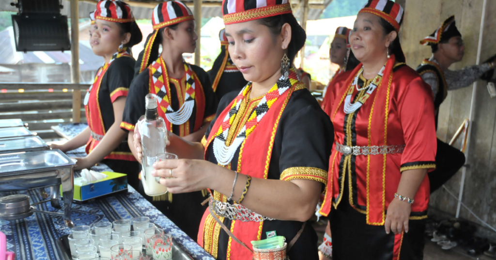 Dengan 20 Booth Tawarkan Tuak Unik, Borneo Tuak Festival Diadakan Mulai ...