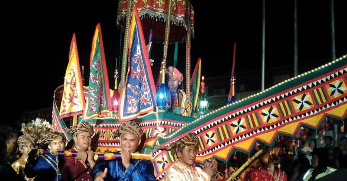 Kenali Amalan Perarakan Usungan Tradisi Unik Masyarakat Melayu Pesisir ...