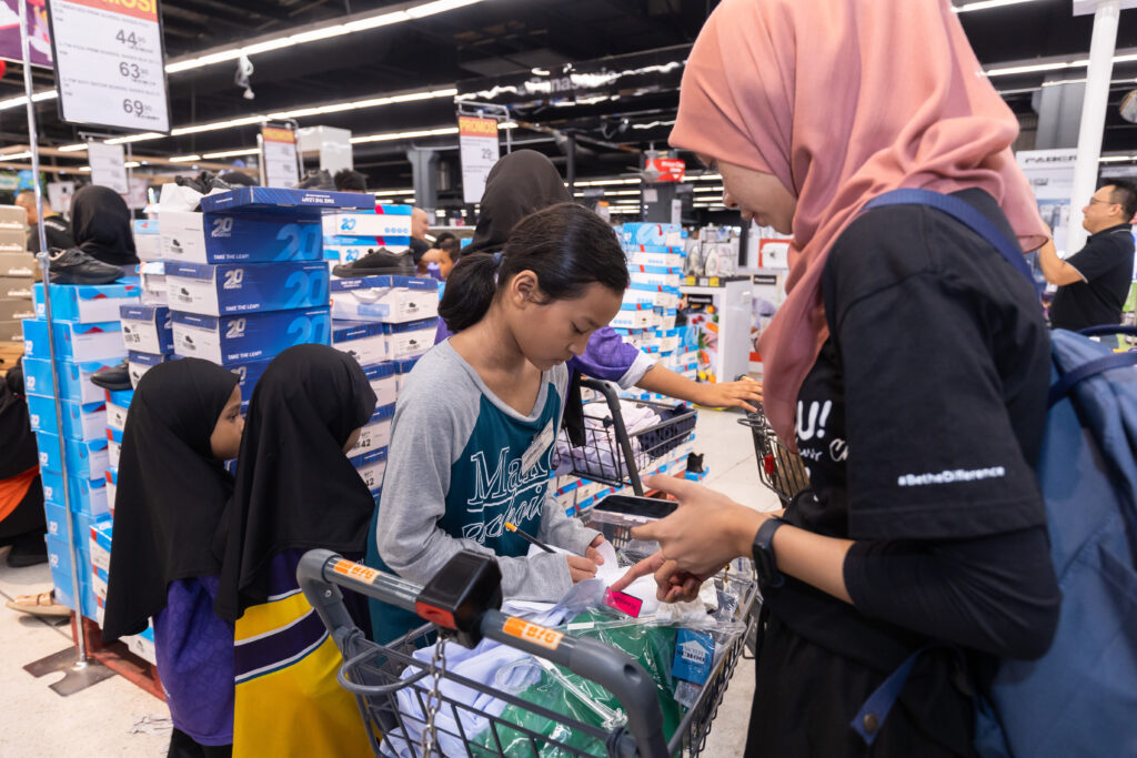 Coca-Cola Malaysia Bantu Pelajar Golongan Kurang Berkemampuan Menerusi Program Back2School