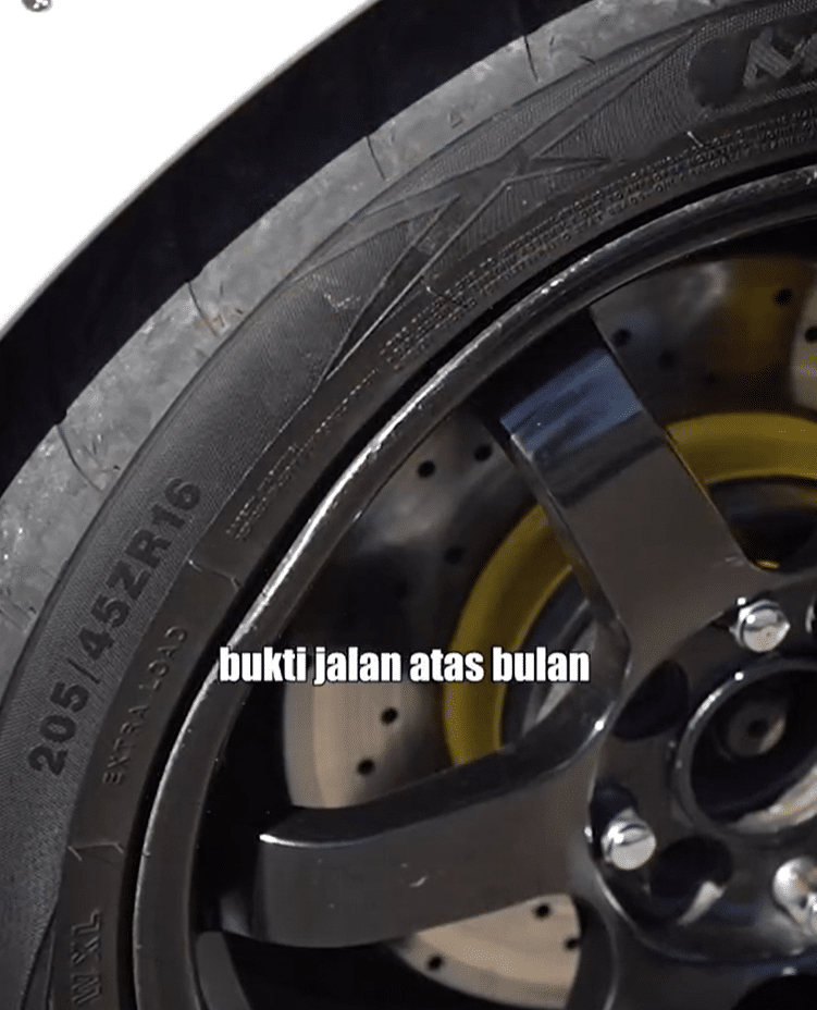 'Bukti Jalan Atas Bulan', Netizen Terhibur Lihat Video Boss James ...