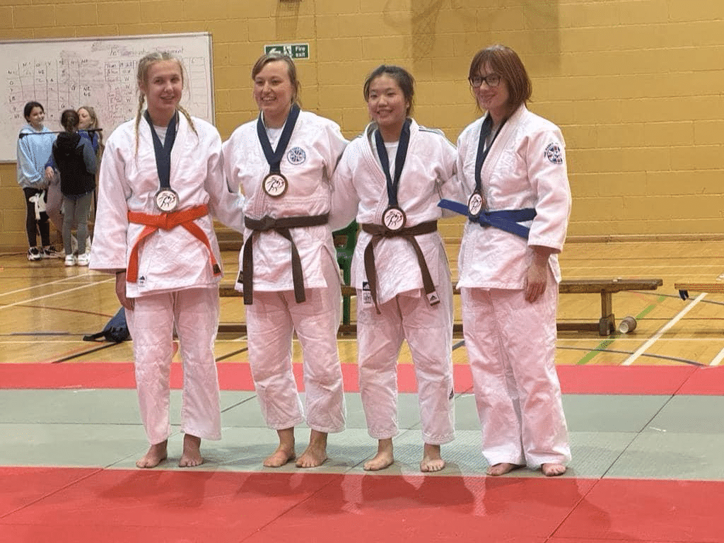 Atlet Judo Sarawak, Geraldine Chung Menang Pingat Perak Di UK