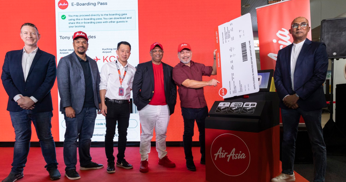 AirAsia Lancar Penerbangan Baharu Kuching Dan KK Ke Subang Serendah RM88