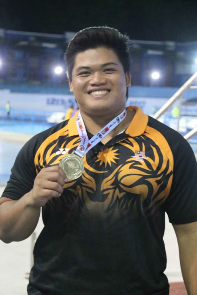 Kenali Jonah Chang Rigan, Atlet Kelahiran Sarikei Pecah Rekod Lontar ...