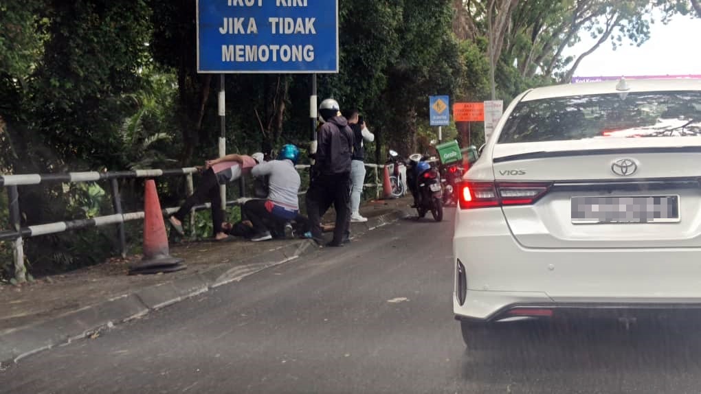 Pemuda 19 Tahun Terkorban Dalam Nahas Jalan Raya Di Jalan Tun Razak