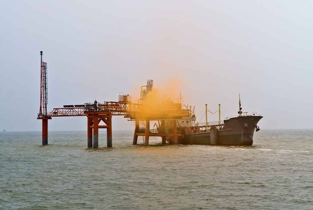 Dua Orang Disahkan Maut Dalam Letupan Sebuah Kapal Di Perairan Bintulu