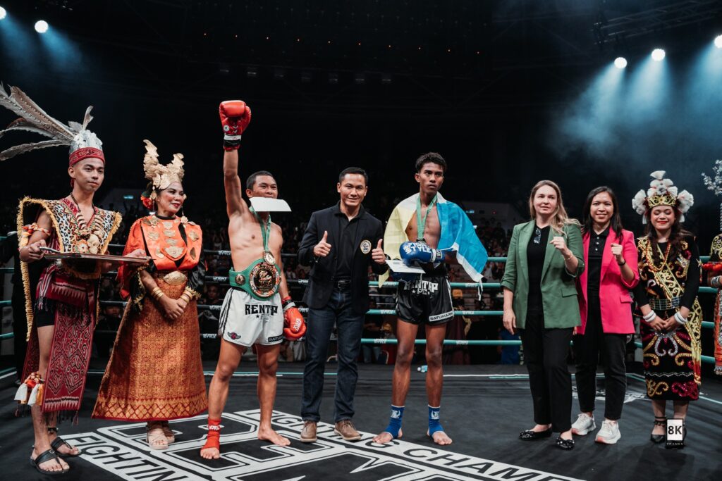 Anak Jati Sadong Jaya, Muhammad Hasbullah Berjaya Menjuarai WBC ...