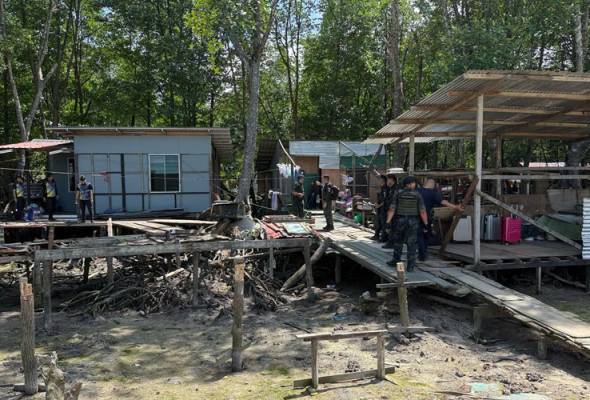 Hapus Penempatan Haram, 55 Rumah Setinggan Dirobohkan Di Kota Kinabalu