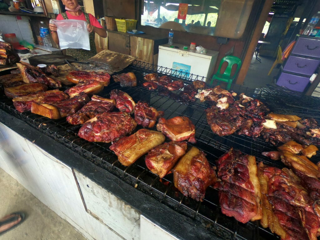Non- Halal: Sinalau Bakas, Daging Salai Tradisional Sabah Yang ...